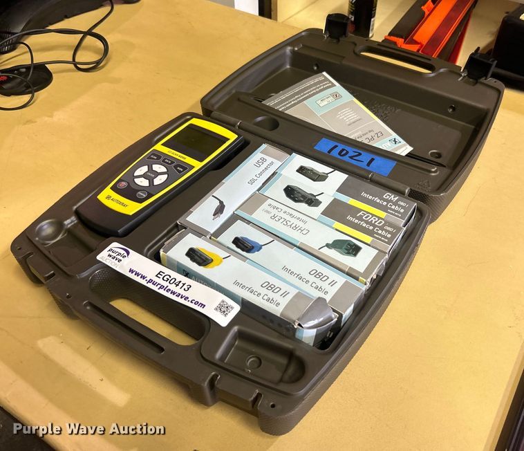 AutoXray 6000 EZ-Scan OBD II scanner in Tulsa, OK | Item EG0413 sold ...