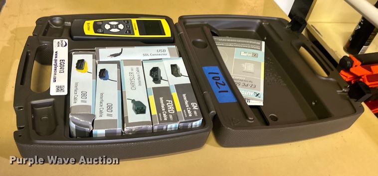 AutoXray 6000 EZ-Scan OBD II scanner in Tulsa, OK | Item EG0413 sold ...