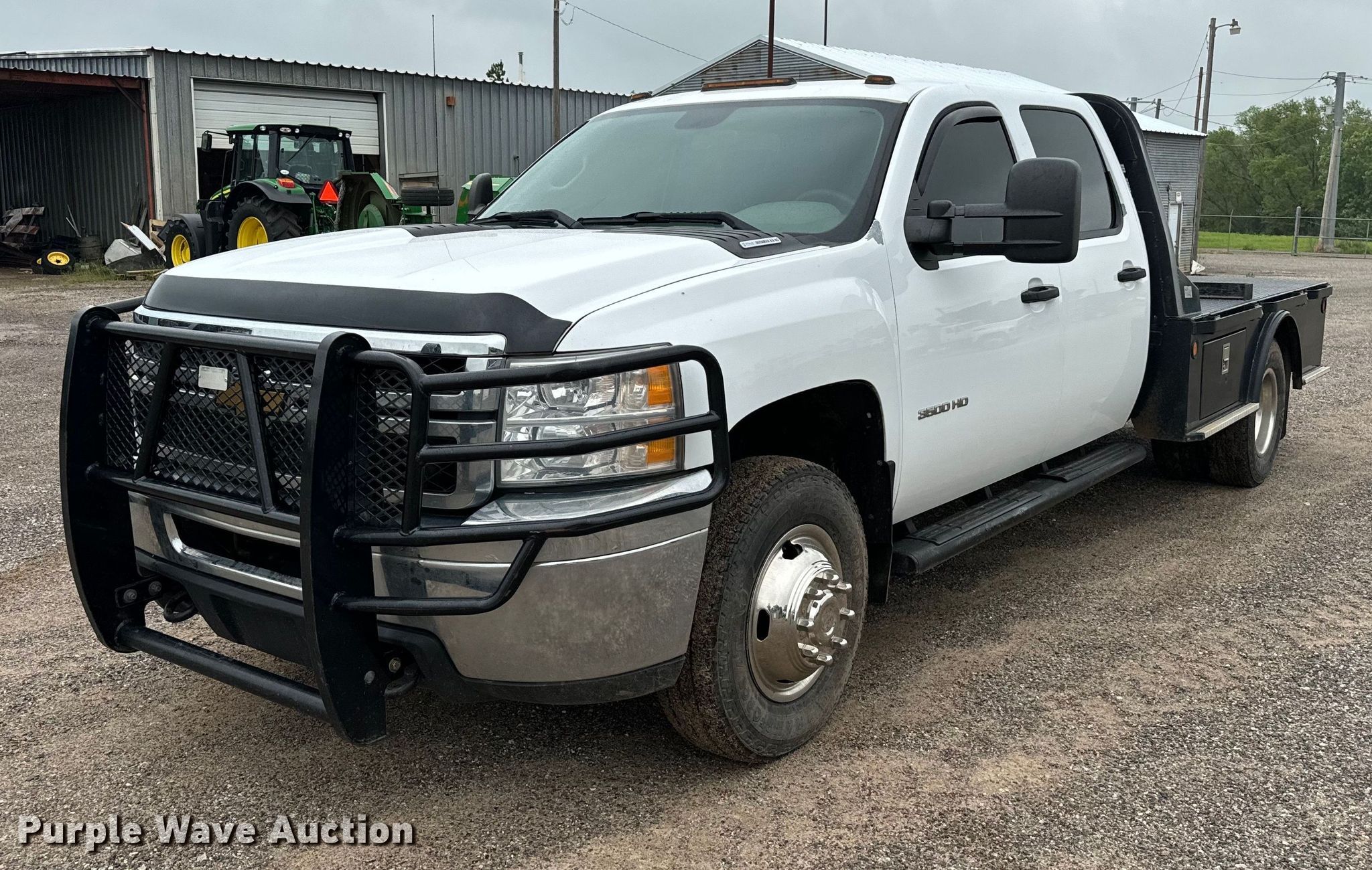 2014 Chevrolet Silverado 3500HD Crew Cab flatbed pickup truck in Wayne ...