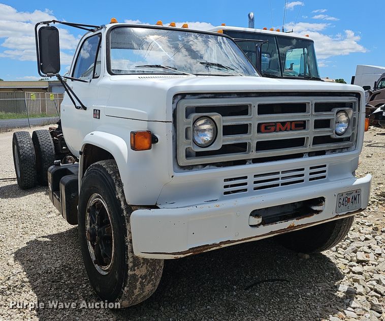 1987 GMC 7000 semi truck in Strafford, MO | Item EJ5404 sold | Purple Wave