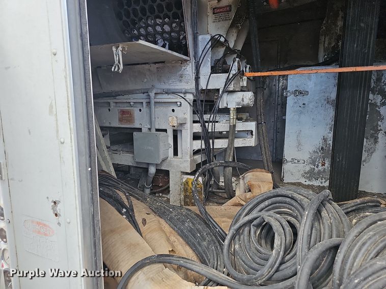 Shredfast paper shredder in Strafford, MO | Item EJ5411 sold | Purple Wave