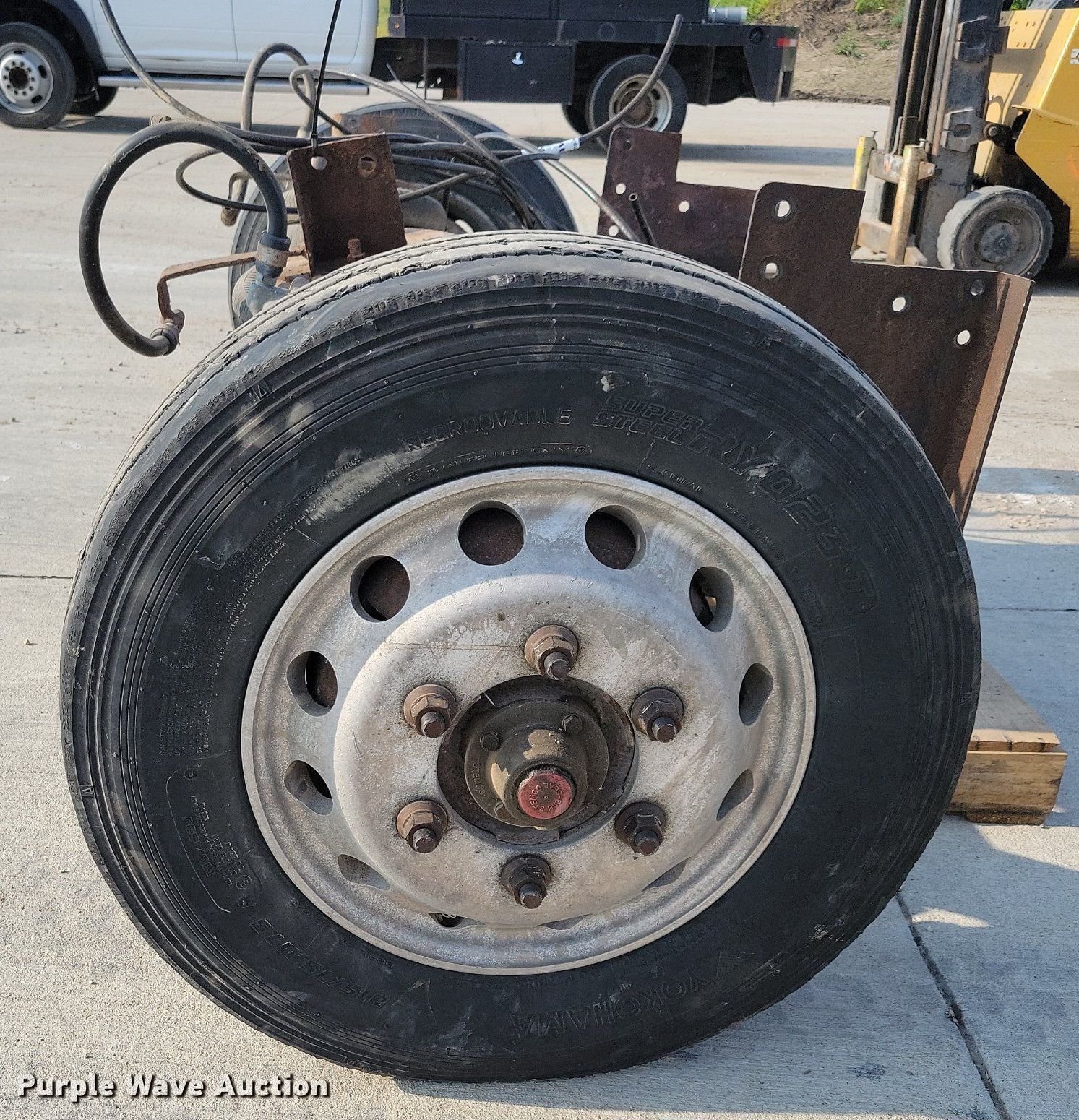 Hendrickson lift axle in Granger, IA | Item DG0599 sold | Purple Wave