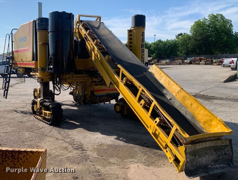 1999 Gomaco GT-6300 Commander III slip form paver in Balch Springs, TX ...