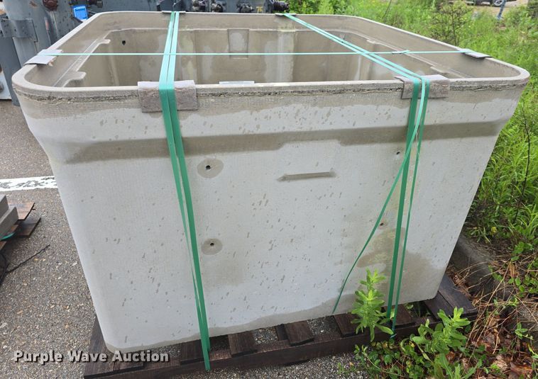 Hubbell CATV underground enclosure in Manhattan, KS | Item EK5899 sold ...