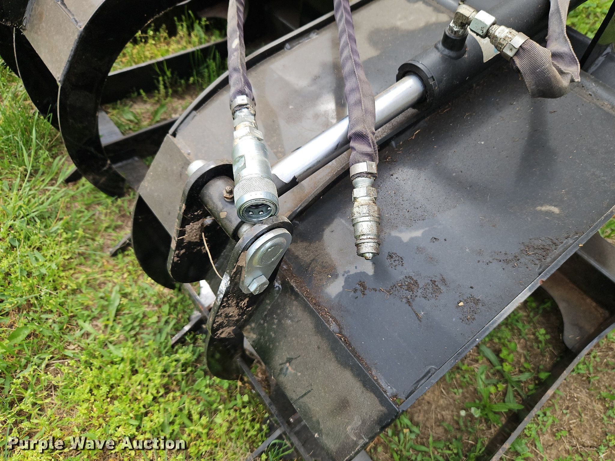 Legend Attachments skid steer rock grapple bucket in Grandview, MO ...