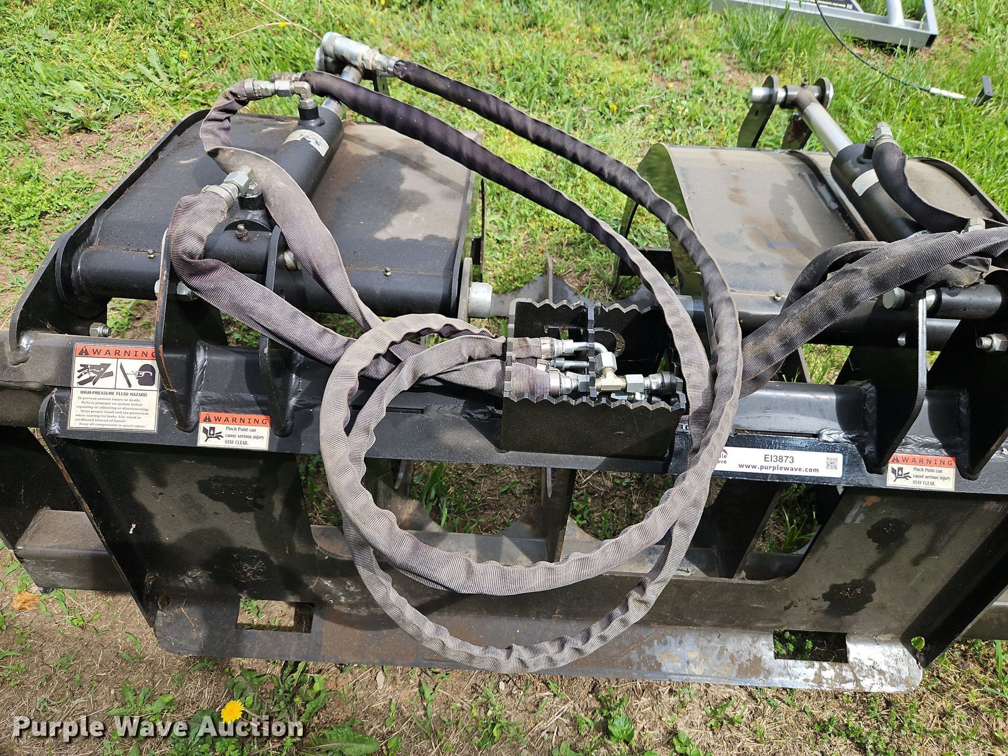 Legend Attachments skid steer rock grapple bucket in Grandview, MO ...
