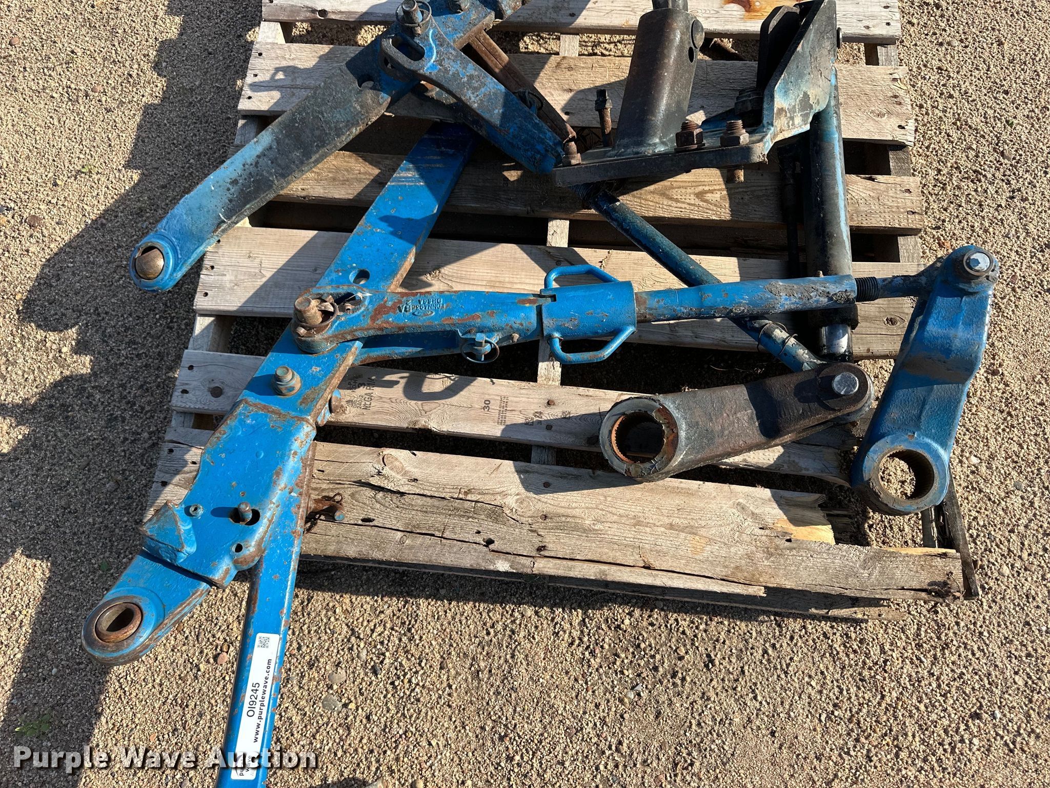 Ford three point hitch assembly in Kinsley, KS | Item OI9245 sold ...