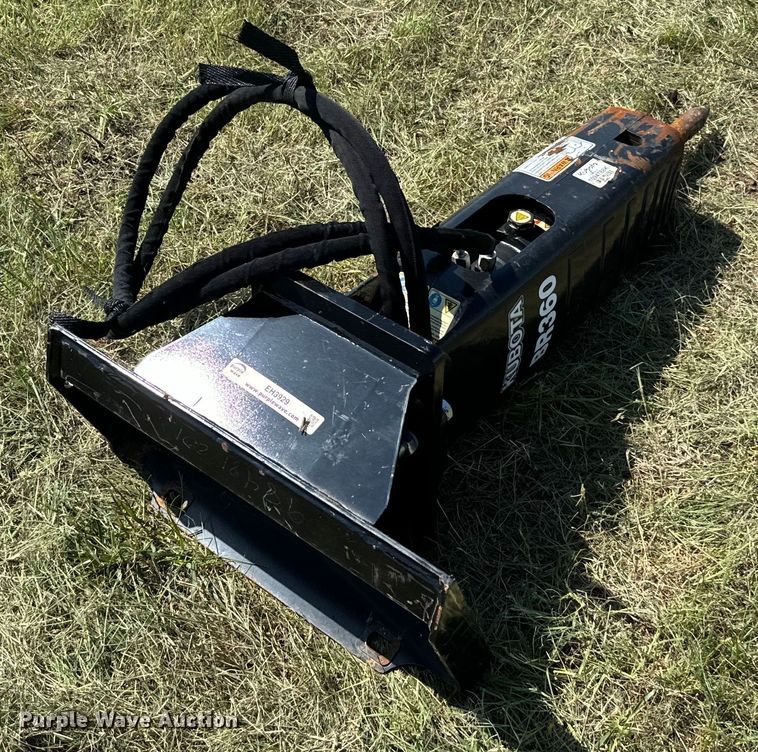 Kubota BR360 compact utility loader breaker in Davis, OK | Item EH3929 ...