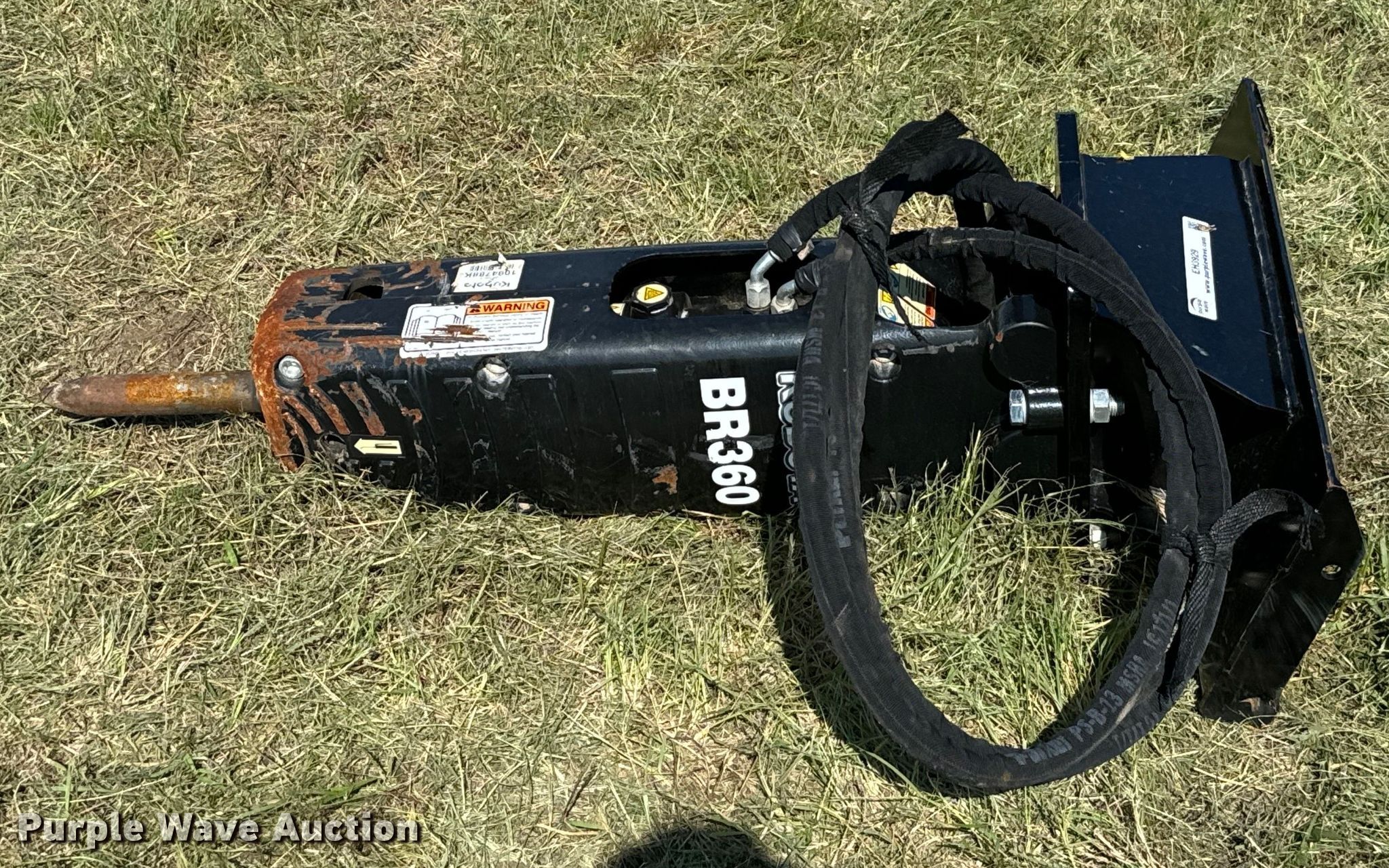 Kubota BR360 compact utility loader breaker in Davis, OK | Item EH3929 ...