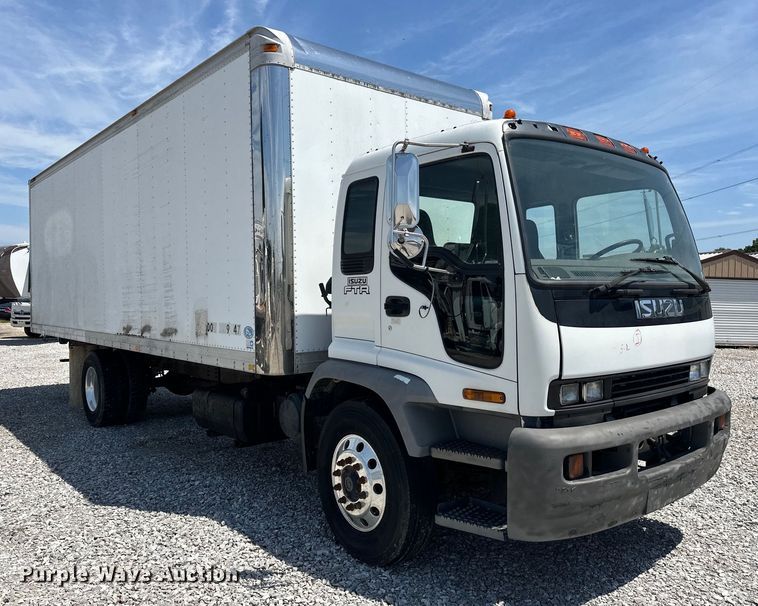 2005 Isuzu FTR box truck in Springdale, AR | Item NR9979 sold | Purple Wave