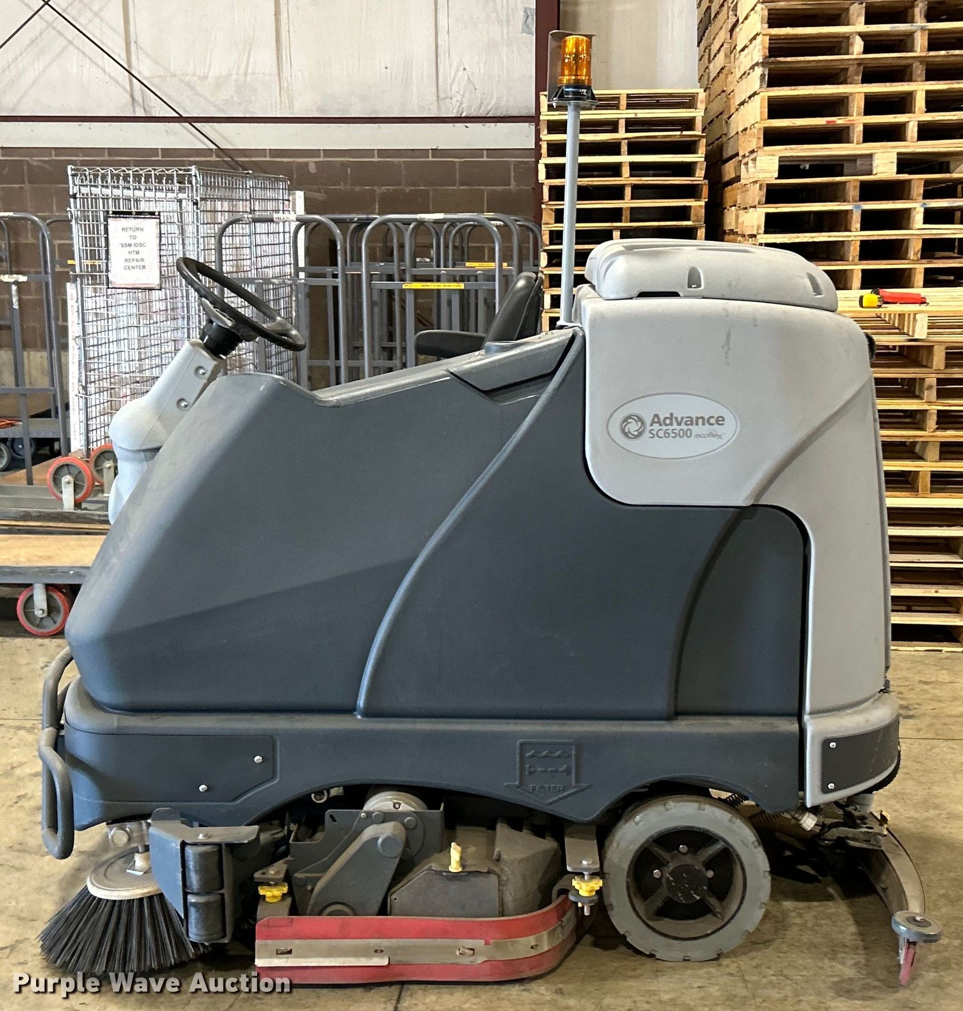 Advance SC6500 45C floor scrubber in Bridgeton, MO | Item EK4767 for ...