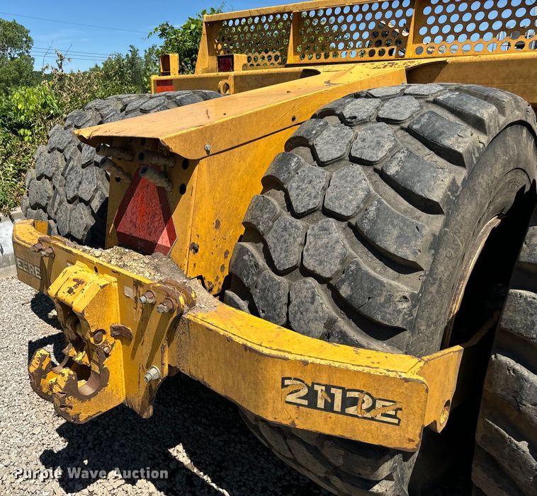 2014 John Deere 2112E conventional scraper in Kansas City, MO | Item ...