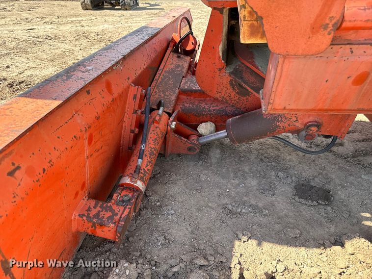 Ditch Witch R100 rock saw in Wichita, KS | Item NL9912 sold | Purple Wave