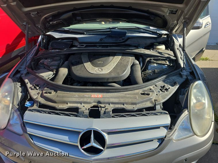 2007 Mercedes R350 in Junction City, KS | Item DM1685 for sale | Purple ...