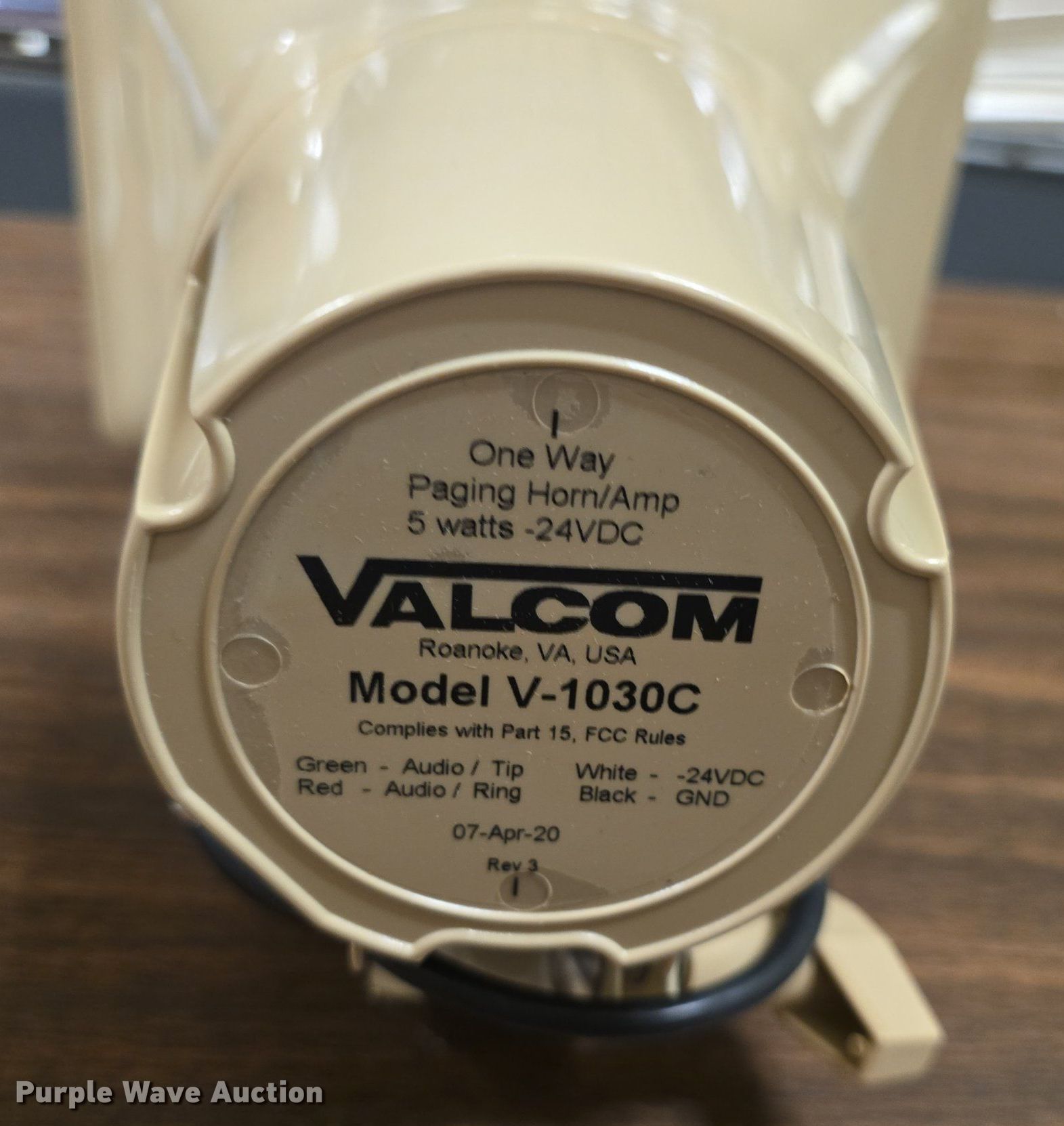 Valcom horn in Emporia, KS | Item EK5996 sold | Purple Wave