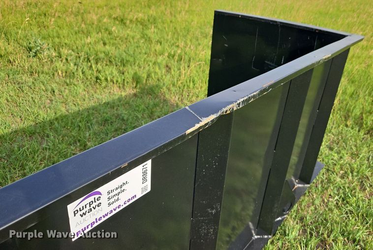 Telehandler basket in Pleasant Hill, MO | Item DR8671 sold | Purple Wave