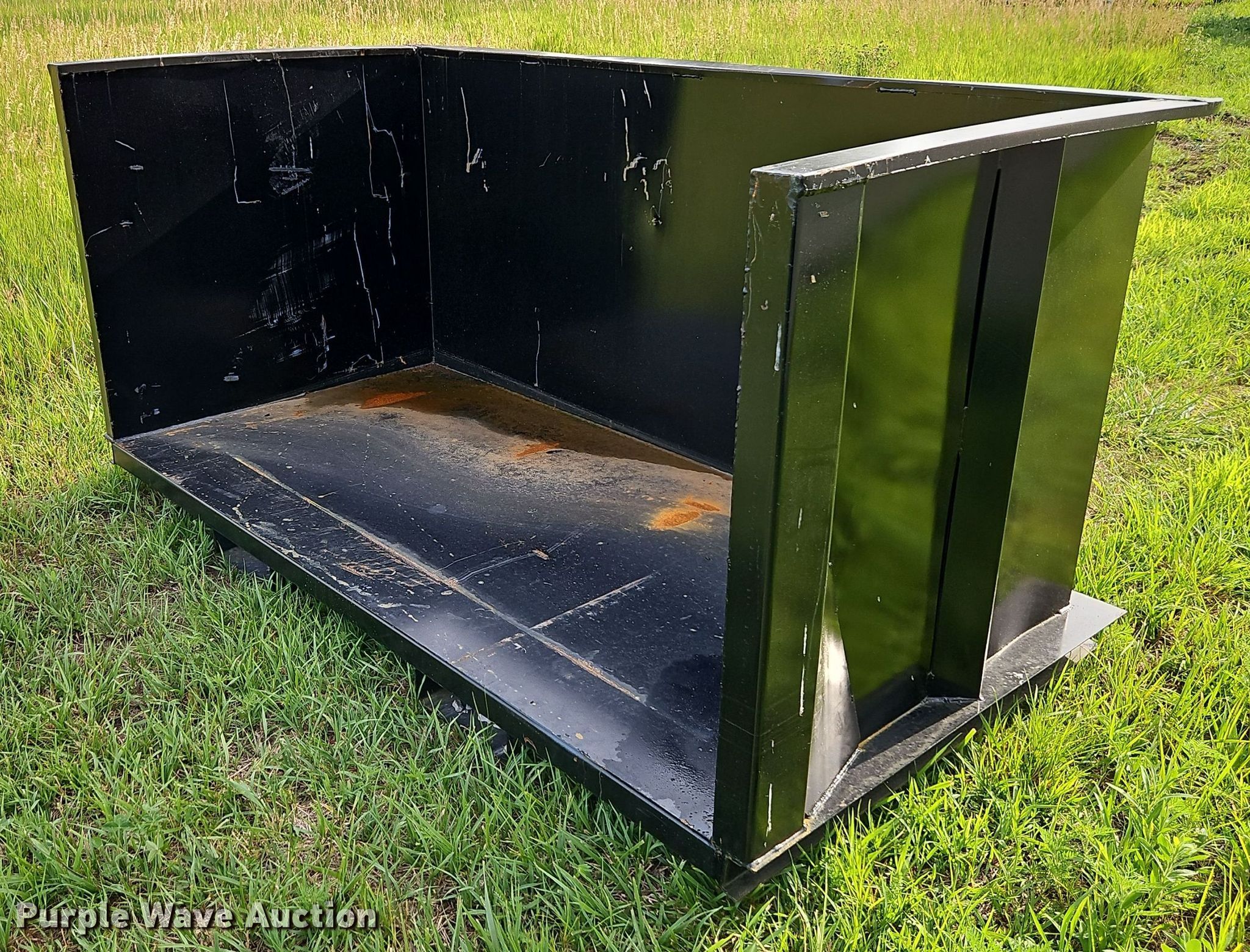 Telehandler basket in Pleasant Hill, MO | Item DR8671 for sale | Purple ...