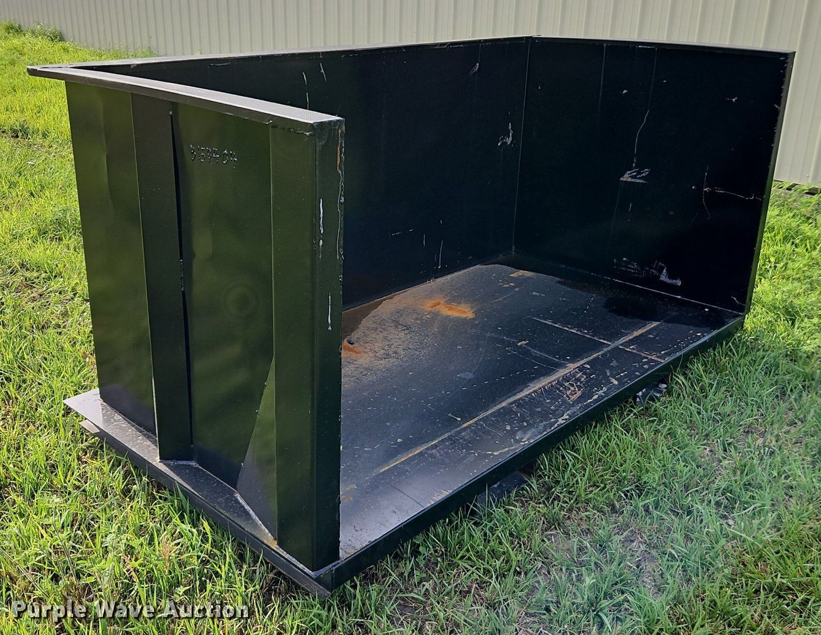 Telehandler basket in Pleasant Hill, MO | Item DR8671 sold | Purple Wave