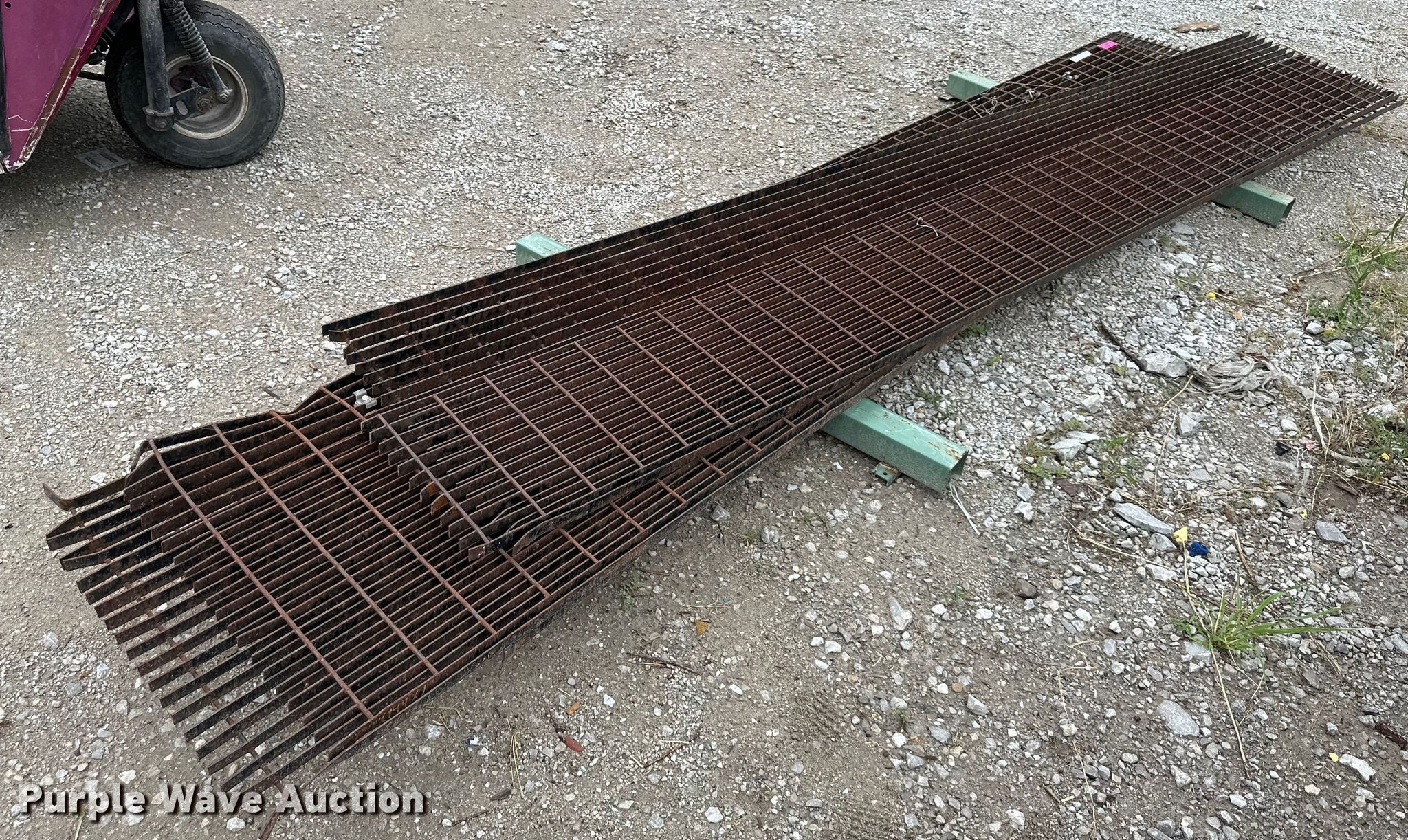 (6) bar grates in Kansas City, MO | Item EJ7030 for sale | Purple Wave