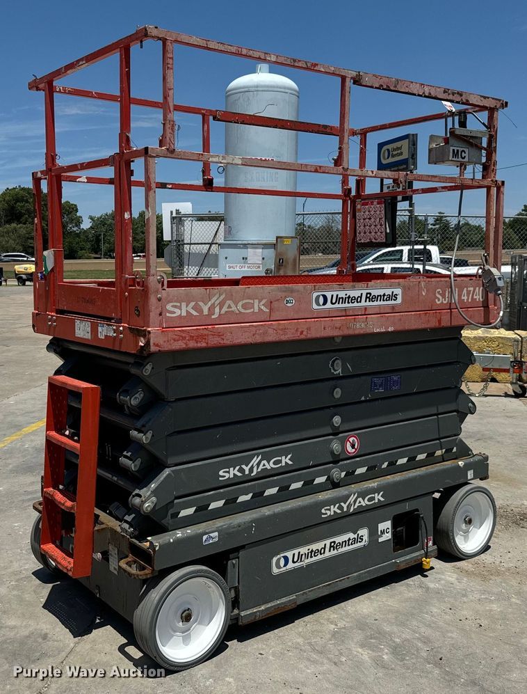 2018 SkyJack SJIII 4740 scissor lift in Wichita, KS | Item MU9873 for ...