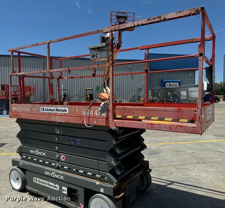 2018 SkyJack SJIII 4740 scissor lift in Wichita, KS | Item MU9873 sold ...