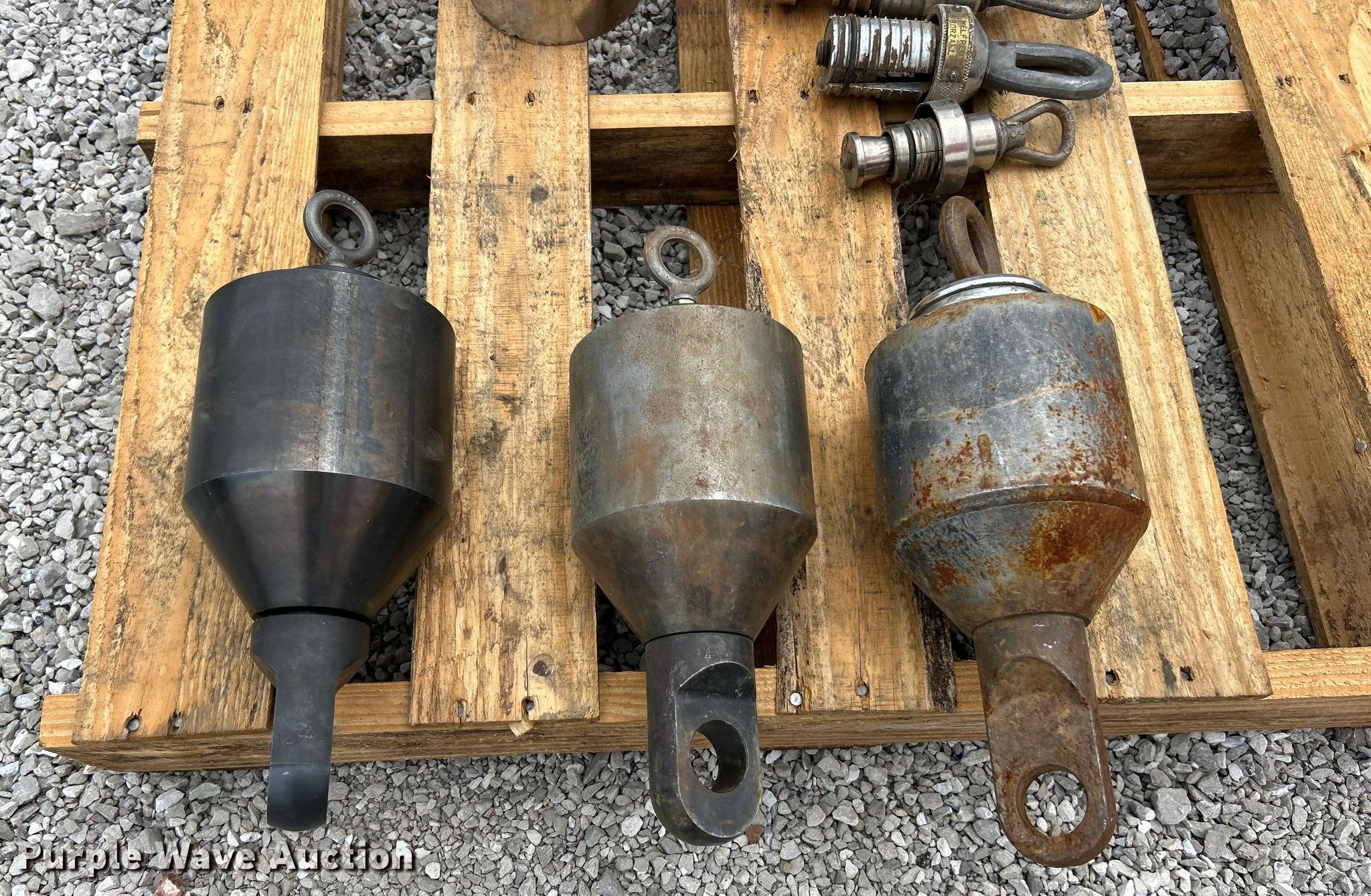 (9) HDPE pipe pullers in Waterloo, IL | Item EK4842 sold | Purple Wave