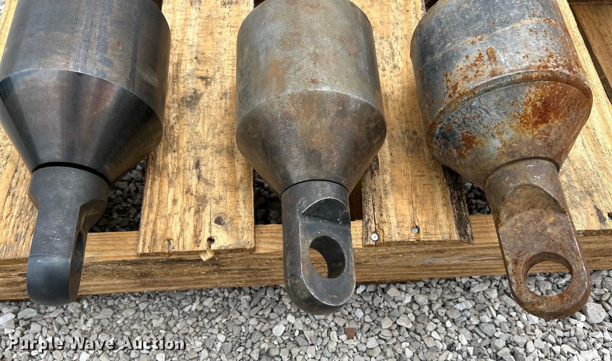 (9) HDPE pipe pullers in Waterloo, IL | Item EK4842 sold | Purple Wave