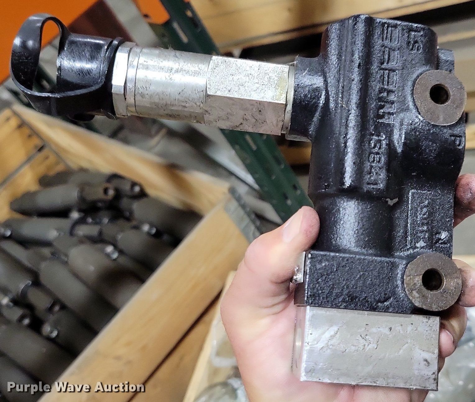 (85) AGCO valve assemblies in Round Lake, MN | Item KA9962 sold ...