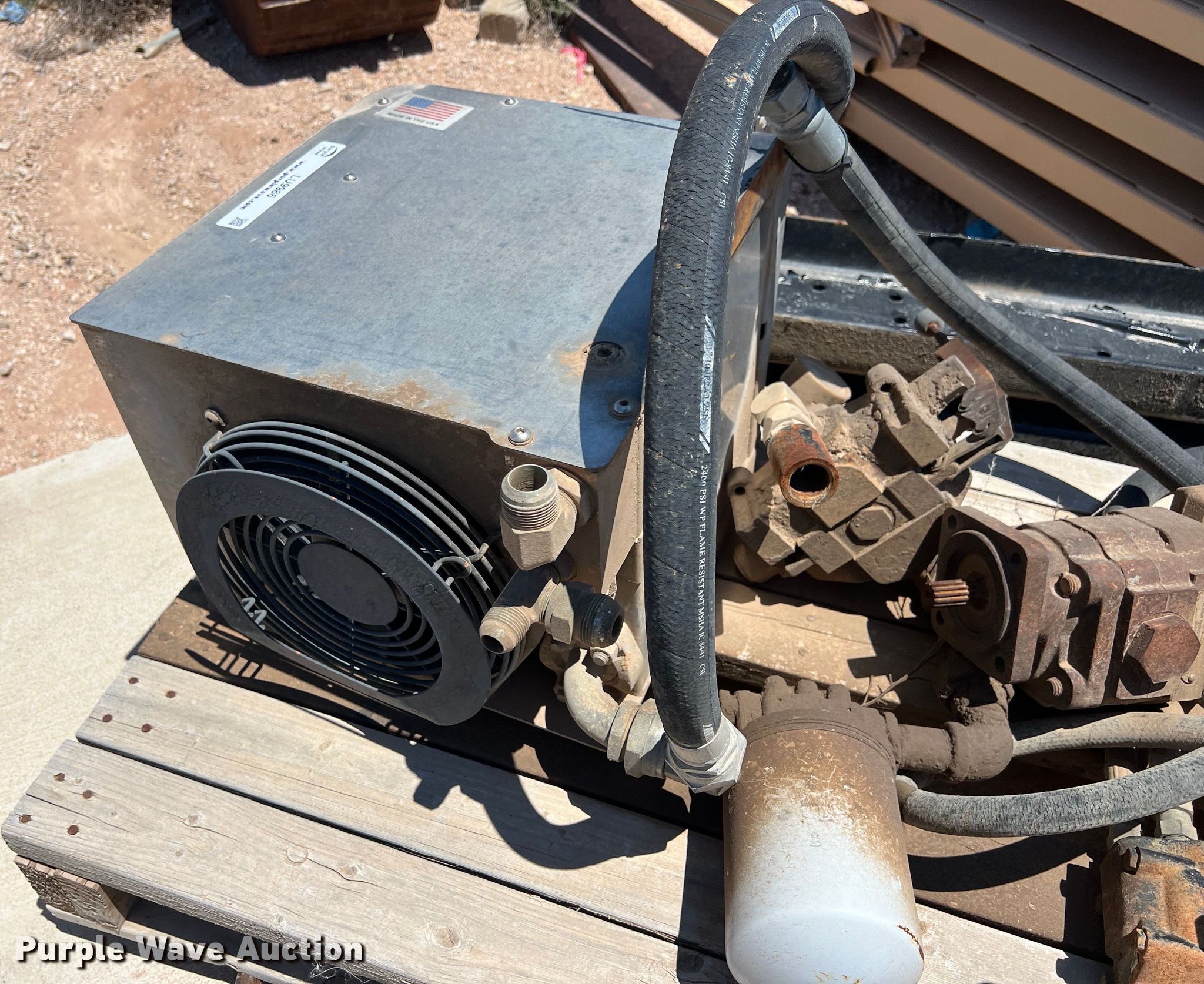 HydraFlow wet kit in Andrews, TX | Item LU9986 for sale | Purple Wave