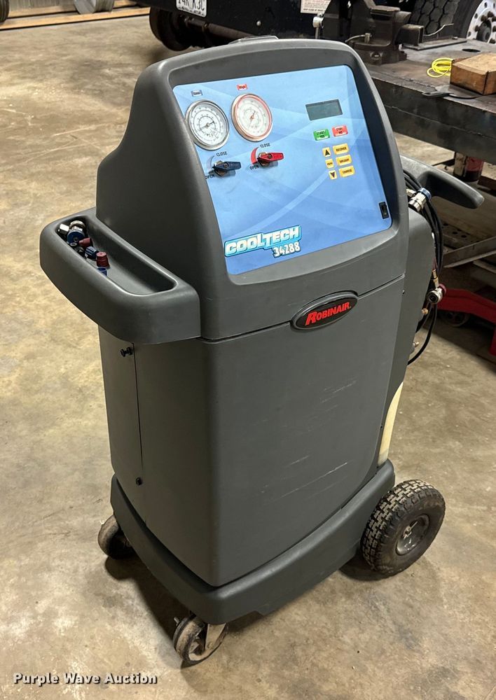 RobinAir Cooltech 34288 AC recovery machine in Carl Junction, MO | Item ...