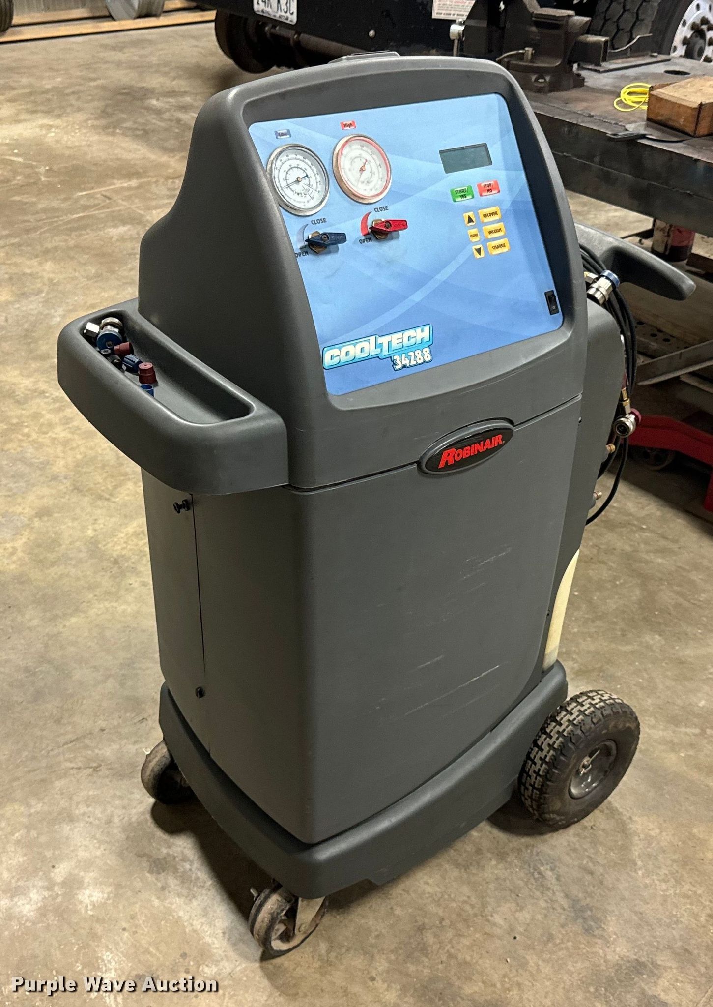 RobinAir Cooltech 34288 AC recovery machine in Carl Junction, MO | Item ...