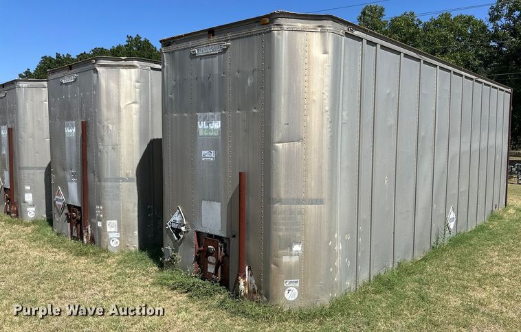 (2) Trail mobile storage containers in Mangum, OK | Item DG4462 sold ...