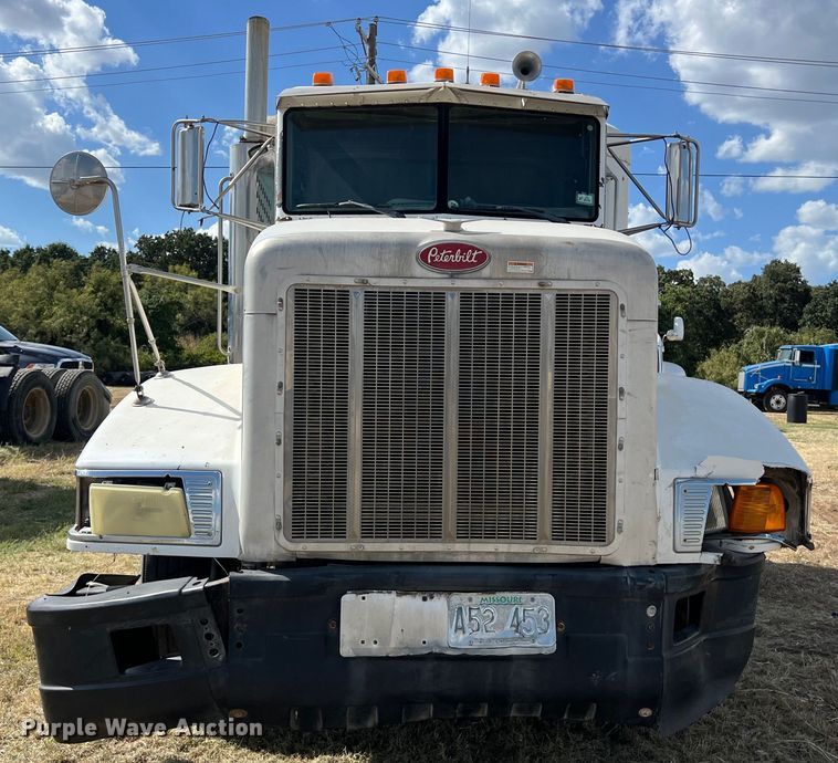 2000 Peterbilt 377 semi truck in Stephenville, TX | Item EJ2930 sold | Purple Wave