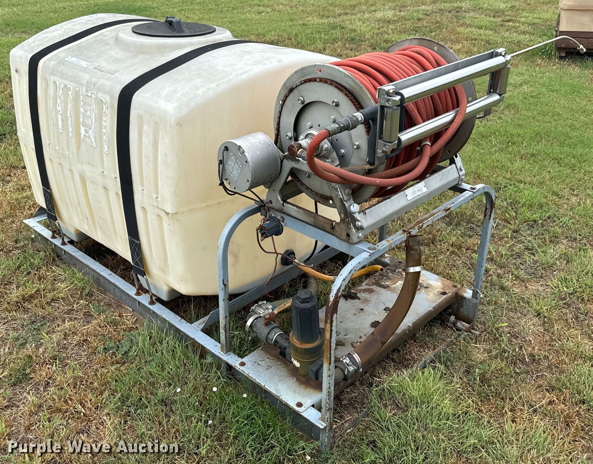 Turf sprayer in Goldsby, OK | Item IE9047 for sale | Purple Wave