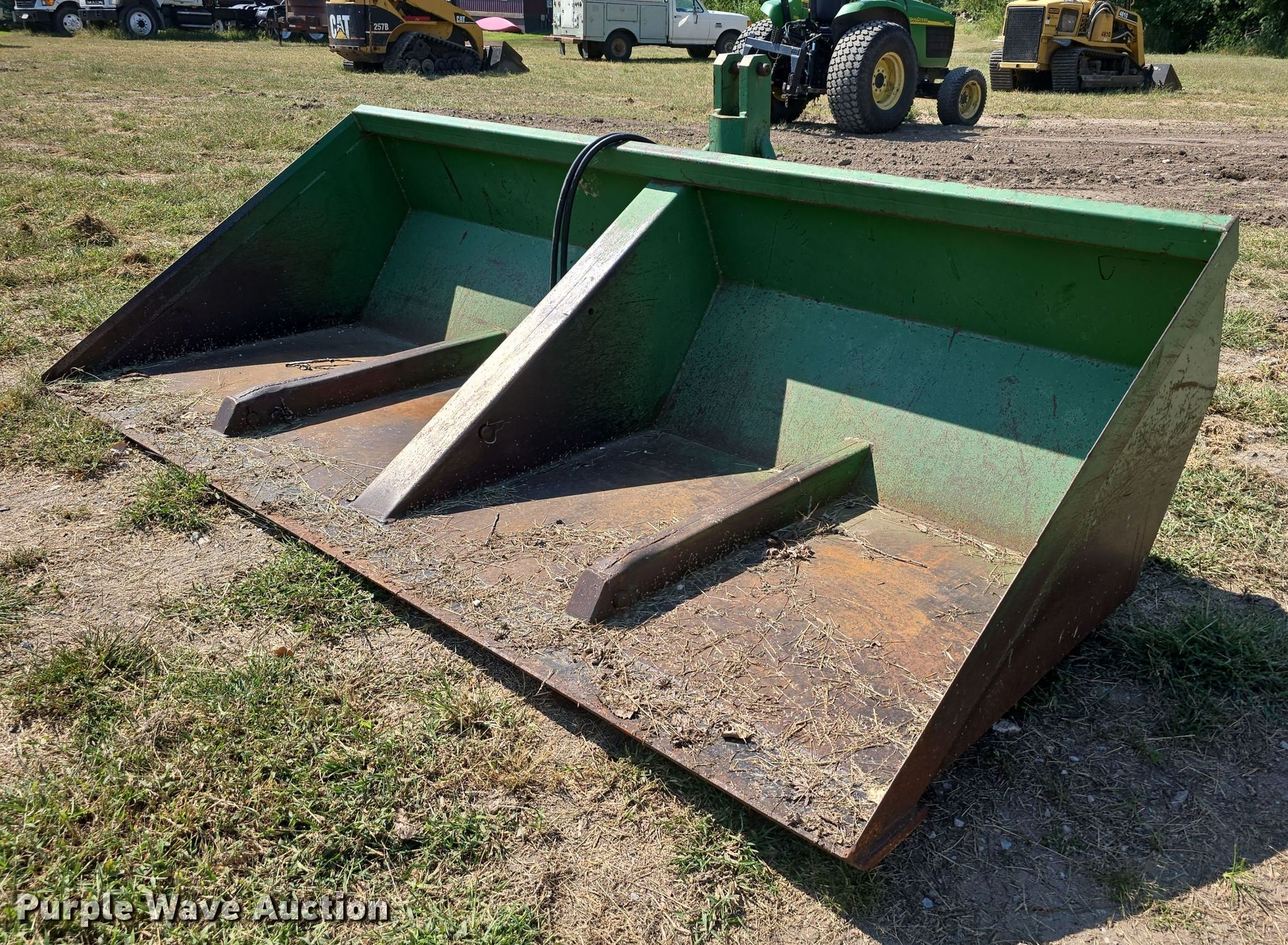 Knuse 110" W three point bucket in Cedar Creek, NE | Item DS4795 sold ...