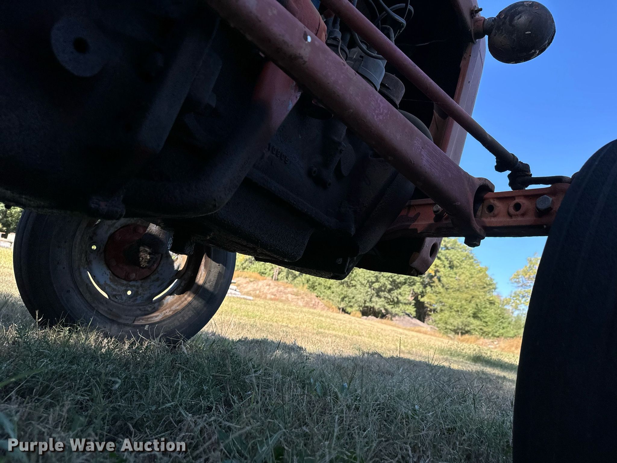 Ford 661 tractor in Larned, KS | Item DO1736 for sale | Purple Wave