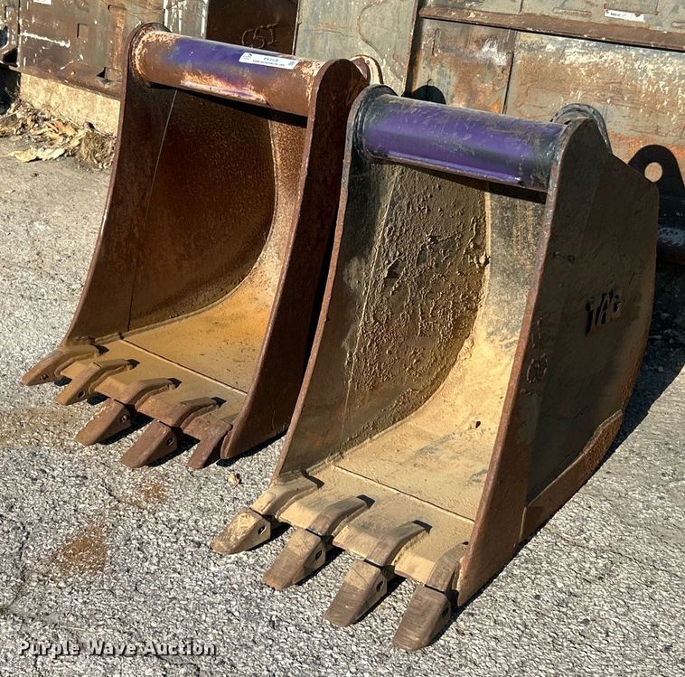 (2) TAG mini excavator buckets in St. Louis, MO | Item EK3528 sold ...