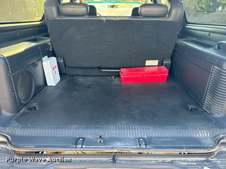 2002 Chevrolet Suburban 2500 SUV in Norton, KS | Item DX3709 sold ...