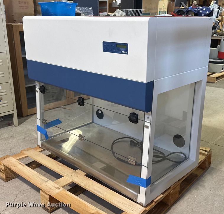 ESCO laminar flow cabinet in Tulsa, OK | Item NO9513 sold | Purple Wave