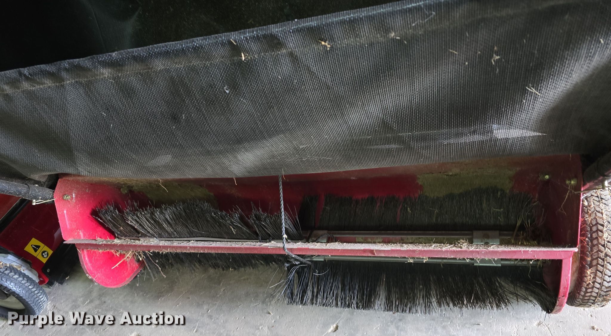 (2) Craftsman lawn sweepers 486.24222 in Horton, KS | Item LW9954 for ...