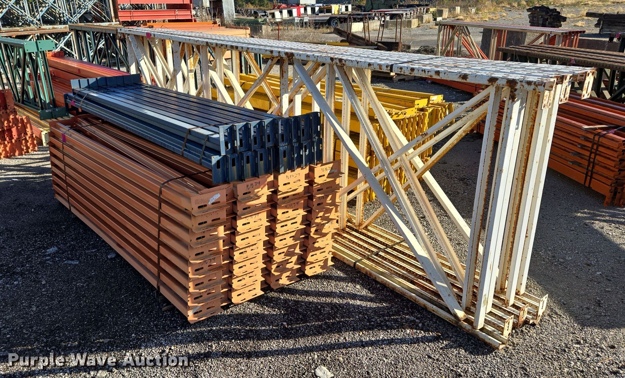 T-Bolt pallet racking in Kansas City, MO | Item EQ3564 for sale ...