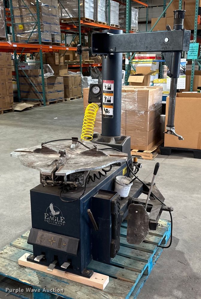 Eagle ETC-960 rim clamp tire changer in Ankeny, IA | Item EG6943 sold ...