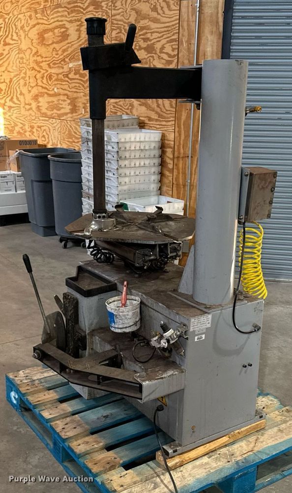 Eagle 120 rim clamp tire changer in Ankeny, IA | Item EG6950 for sale ...