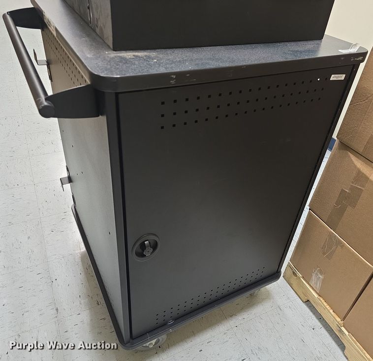 Spectrum laptop cart in Emporia, KS | Item EK2419 for sale | Purple Wave