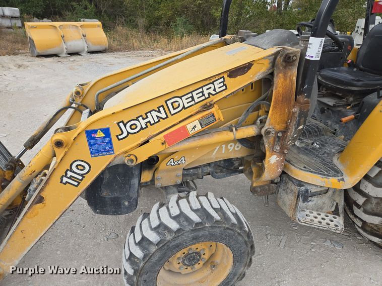 2004 John Deere 110 backhoe in Grandview, MO | Item EE8694 sold ...