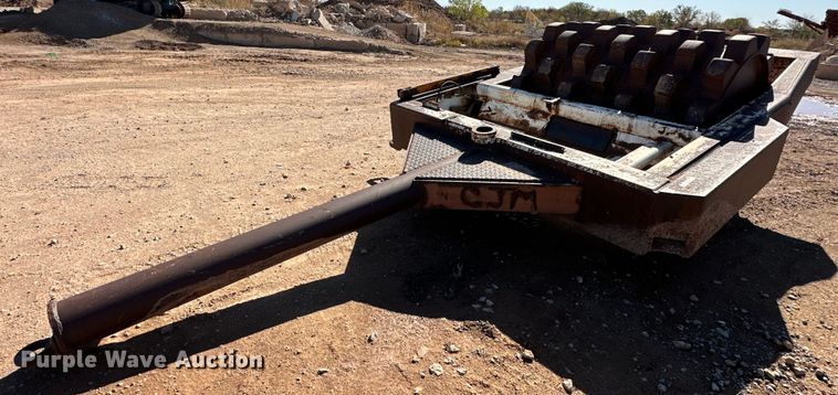 Wedge foot roller in Duncan, OK | Item EJ5056 sold | Purple Wave