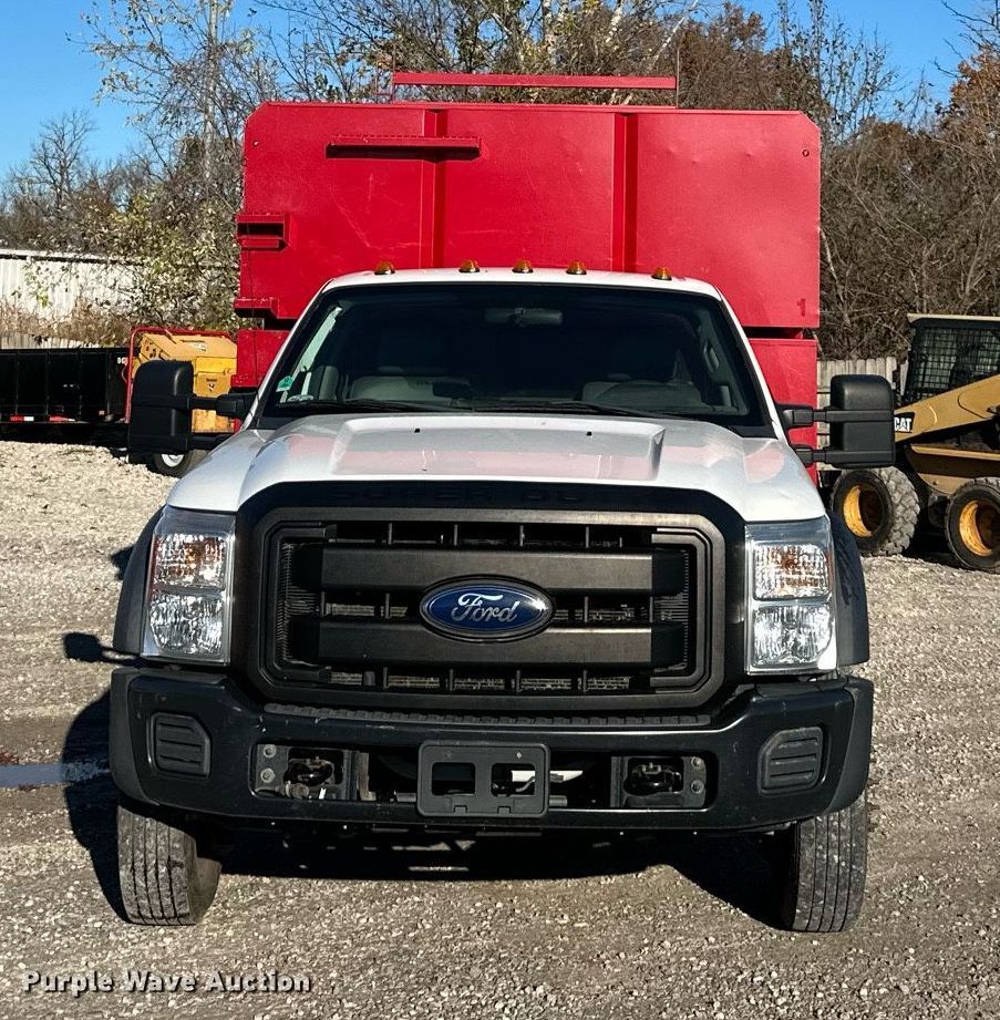 2011 Ford F550 chipper truck in Shawnee, KS | Item DS3145 sold | Purple Wave