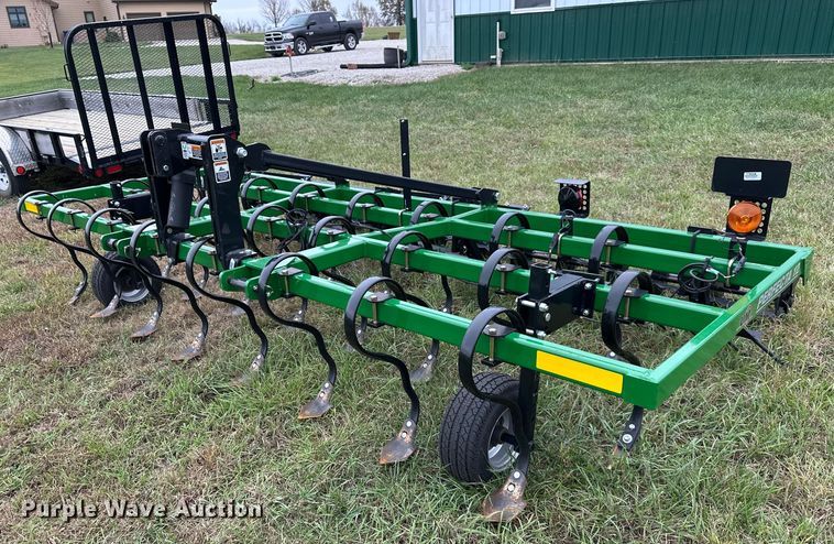 Unverferth Perfecta 12 field cultivator in Lawrence, KS | Item DS3136 ...