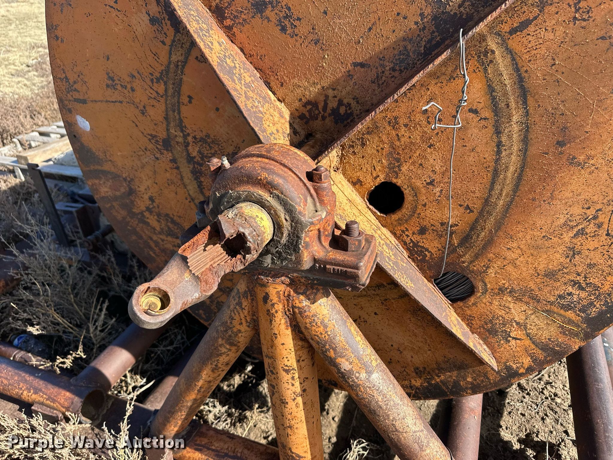 Spool of wire in Ulysses, KS | Item DQ3174 for sale | Purple Wave