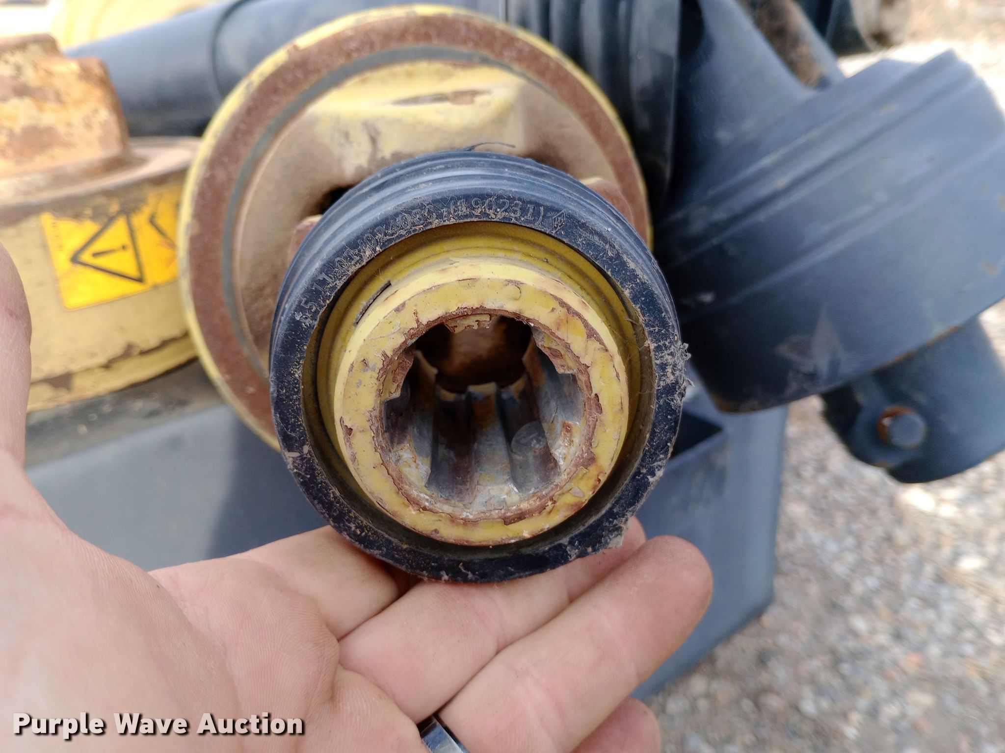 (9) 540 PTO shafts in Hesston, KS | Item EN8507 sold | Purple Wave